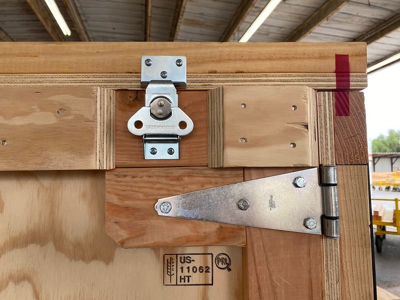 CUSTOM WOOD CRATE CLOSURE OPTIONS